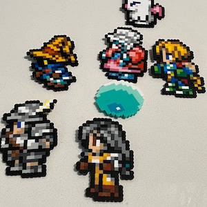 Final Fantasy IV: Perler Bead Sprites Cecil, Kain, Rosa, Rydia, Edge ...