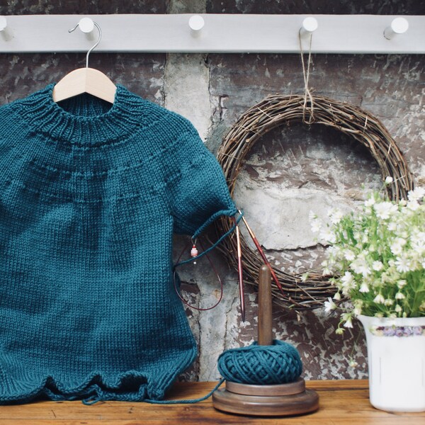 Hand Warmer Meadow Flower Knitting Pattern Women Adults Children German ...