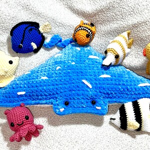 PATTERN PACK Mega Ray and 7 Sea Friends Patterns Ray, Angelfish, Blue ...