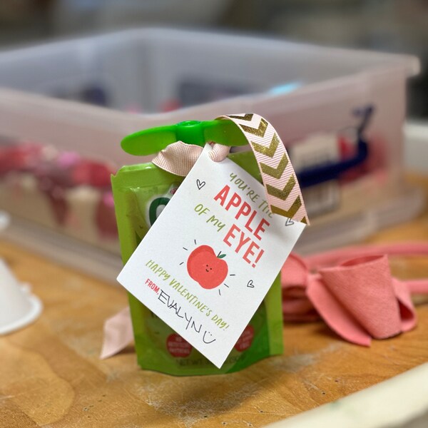 Printable Applesauce Pouch Valentine Tag, Hugs and Squeezes, Apple of ...