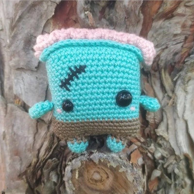 Amigurumi Zombie Crochet Pattern. Pocket Monster Zombie. Halloween ...
