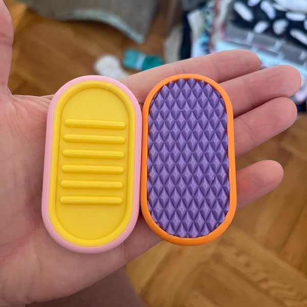 Fidget Holder Keychain - 3D Printed Slider Carrier for the Pill - Etsy