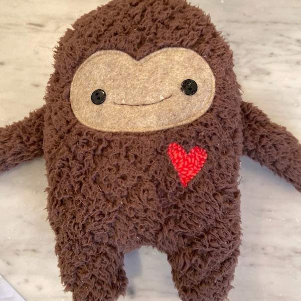Big Foot Stuffed Toy, Big Foot Plushie, Kawaii Big Foot Plush Doll ...