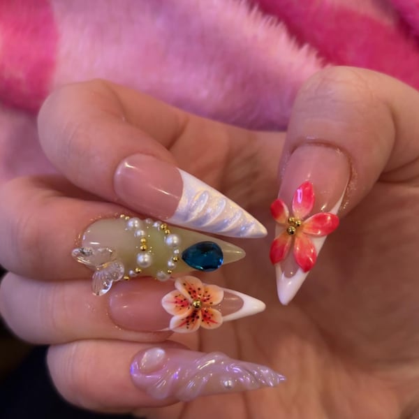 Unique Dice Nails Press on Nails, Crystal Leopard With Charm Fake Nails ...