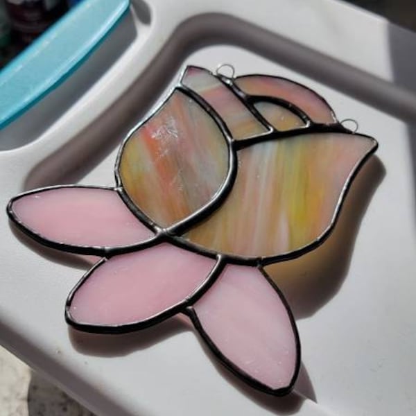 Wavy Flower Stained Glass Pattern Stained Glass Patterns Stained Glass ...