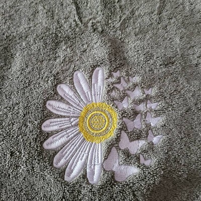 Daisy Machine Embroidery Butterfly Flower Daisy Embroidery Designs Pes ...