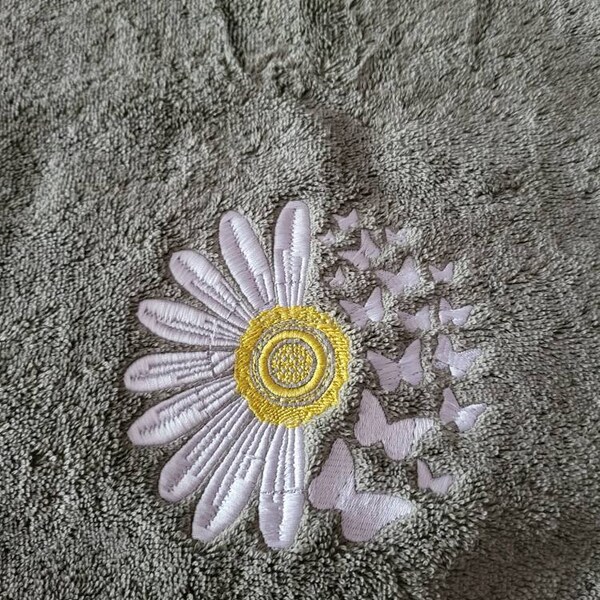 Daisy Machine Embroidery Butterfly Flower Daisy Embroidery Designs Pes ...