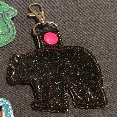 DIGITAL ITEM: ITH Mama Bear Key Fob Design - Etsy