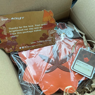 Pre-order, Maple Leaf Pochette Bag Shoulder Bag Animal Crossing New ...