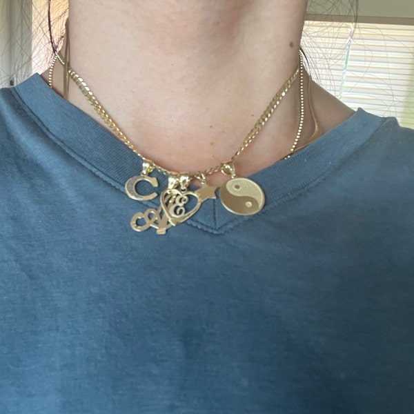 10k Solid Gold Initial Pendant Necklace - Letter Jewelry Gift - Etsy