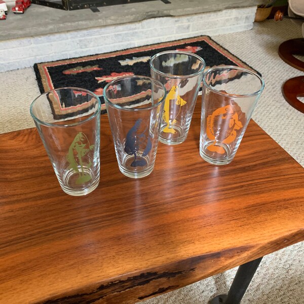 Fish Fry Pint Glassware- SET of 4 Crappie, Sunfish, Walleye, Bass - Etsy