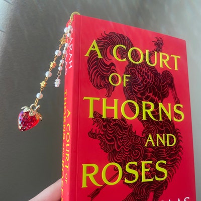 Strawberry Chain Bookmark, Hook Bookmark, Book Lover Gift Idea, Gold ...