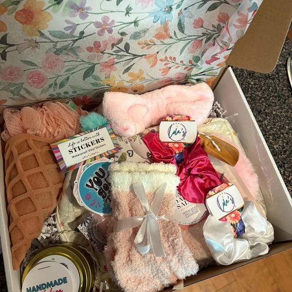 First Period Kit for Girls Tween 1st Period Starter Kit Period Box ...
