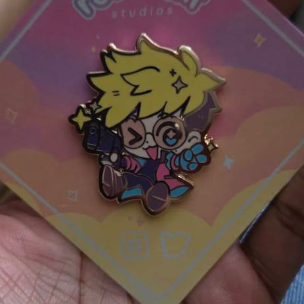 Trig Stampede Enamel Pins | Vash the Stampede, Nicholas Wolfwood ...