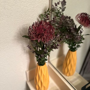 30 Variegated Green Salal Leaf Spray, Tall Greenery Stems, Artificial ...