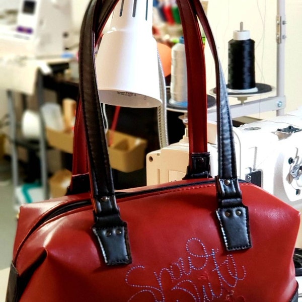 Snow White Autograph Digital Embroidery Machine Design File 4x4 5x7 ...