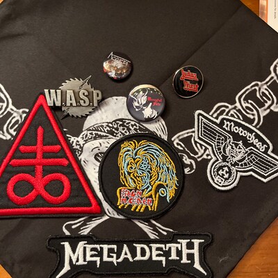 Eddie Munson Vest Patches and Pins screen Accurate COMPLETE Set ...