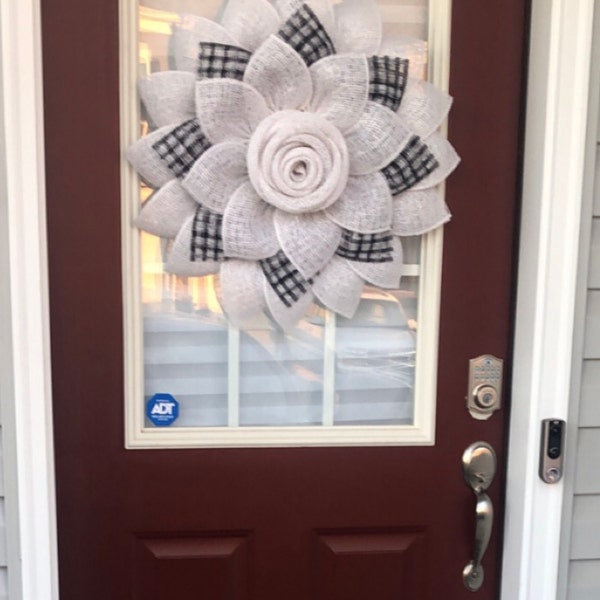 Large White With Black Accents Daisy Rose (sara Flower) Poly Burlap ...