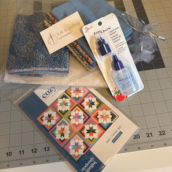 Boxed up Quilt Kit- Pattern by Cluck Cluck Sews. Featuring Jennifer ...
