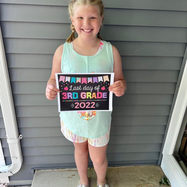 Girl Last Day of 3rd Grade Sign, Last Day of Third School Sign Last Day ...