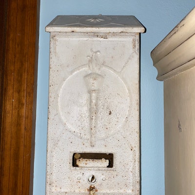 Vintage Tin Pazo Ointment Paris Medicine Co - Etsy