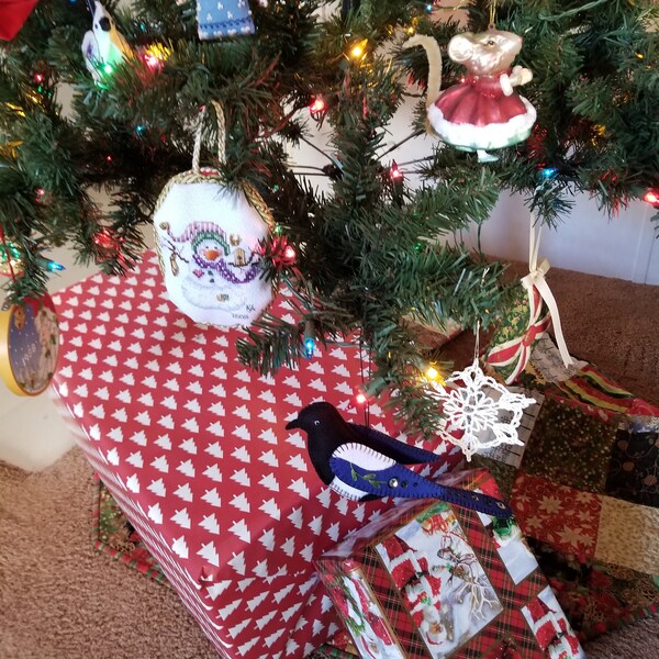 Black-billed Magpie Ornament, Blue Folk Art Magpie,wool Felt Magpie ...