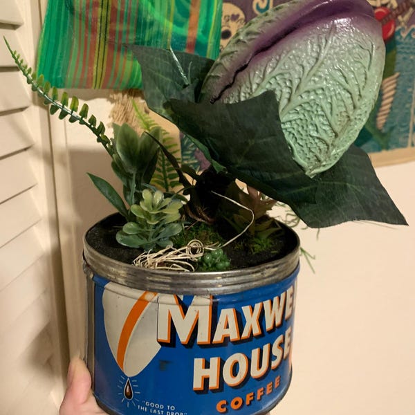 Massive Life Size Audrey 2 Replica Movie Prop Little Shop of Horrors ...