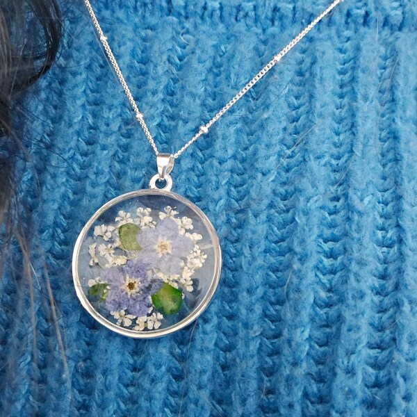 Handmade Pressed Flower Small Oval Locket Necklace| Forget Me Not ...