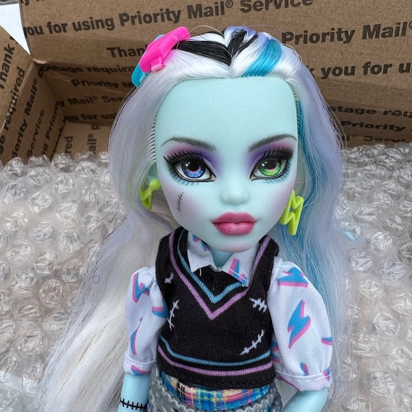 OOAK Custom Monster High Doll Repaint Clawdeen Wolf G3 Ever After ...