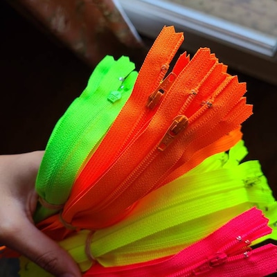 32 Pieces YKK 3 Zipper NEON Zippers Colors Nylon Coil Closed Bottompick ...
