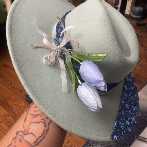 Toyo Straw Panama Hat or Wide Brim Fedora With Vented Crown and Black ...