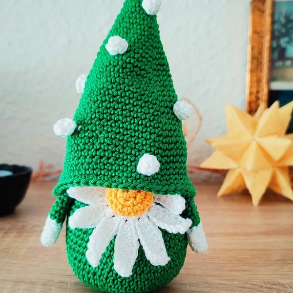 Daisy Gnome Crochet Pattern, Amigurumi Flower Pdf Pattern, Spring ...