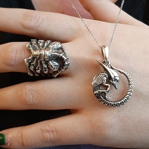 MR. Giger Inspired , Alien Facehugger Ring, Facehugger, Chestburster ...