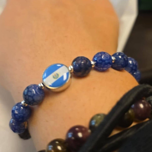 Salvadoran Flag Bracelet: Handmade Salvy Pride Jewelry - Etsy