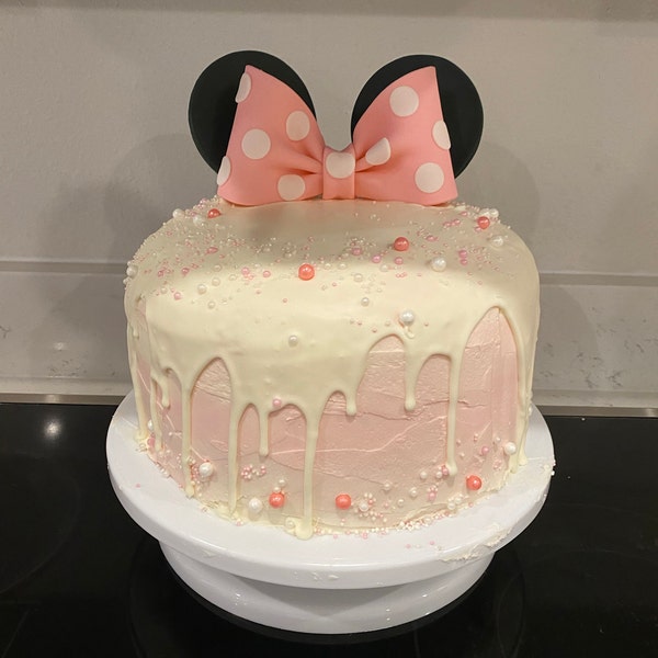 Edible Fondant Bow and Ears Cake Topper, Bow Topper. - Etsy