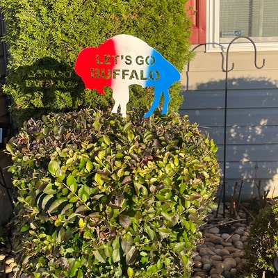 Skinny Big Foot Lawn Stake / Yeti Steel Lawn Ornament / Garden - Etsy