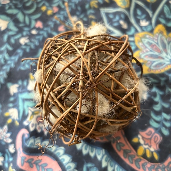Alpaca Fleece Nesting Ball, Grapevine Nesting Balls, Bird House ...
