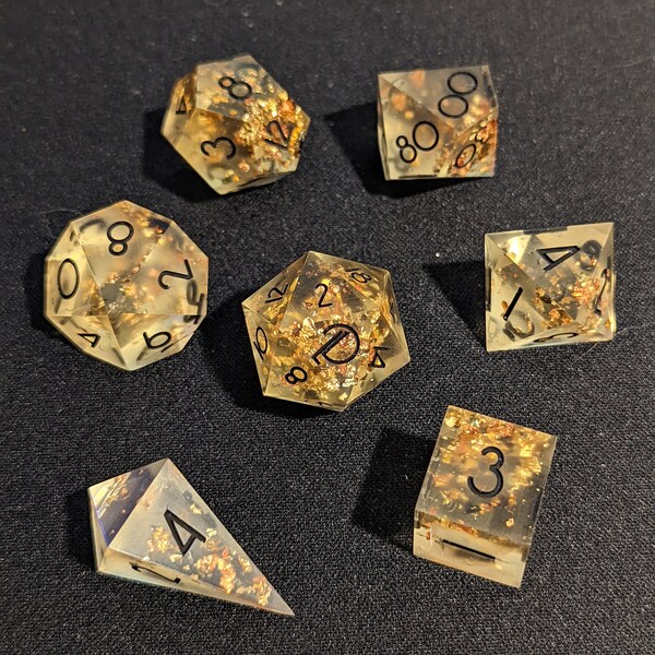 Pearl of the Abyss - 35mm D20 Chonk, Hand Painted Dice, Ocean Dice ...
