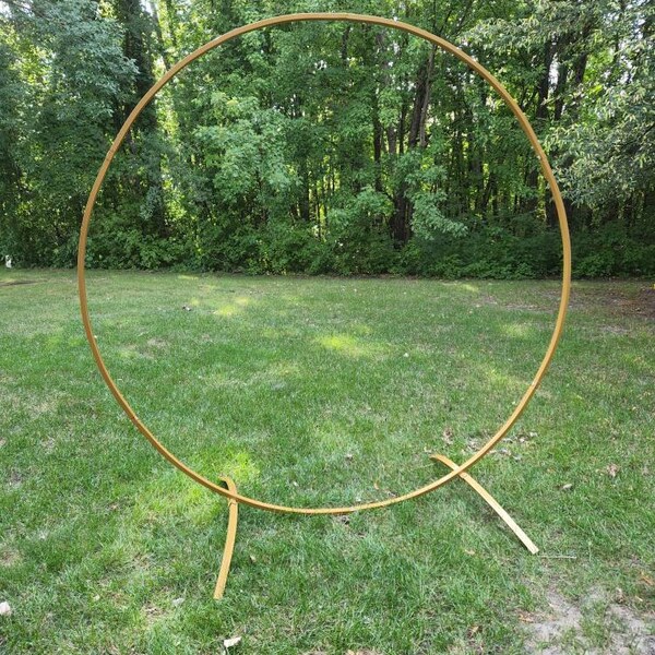 7.5ft Gold Metal Wedding Arch, Flower Garland Hoop, Round Photo ...
