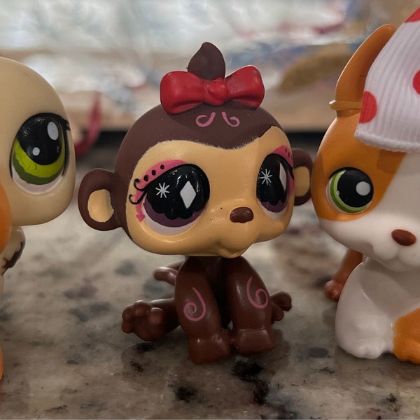 Hasbro Littlest Pet Shop Mommy/ Daddy and Baby Bunny Rabbit With ...