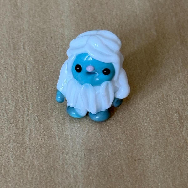 Miniature Yeti Figurine Abominable Snowman Sasquatch Tiny Big Foot Mini ...