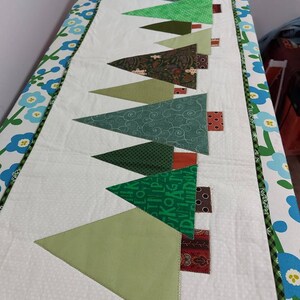 Christmas Tree Table Runner Pattern downloadable Christmas Table Runner ...