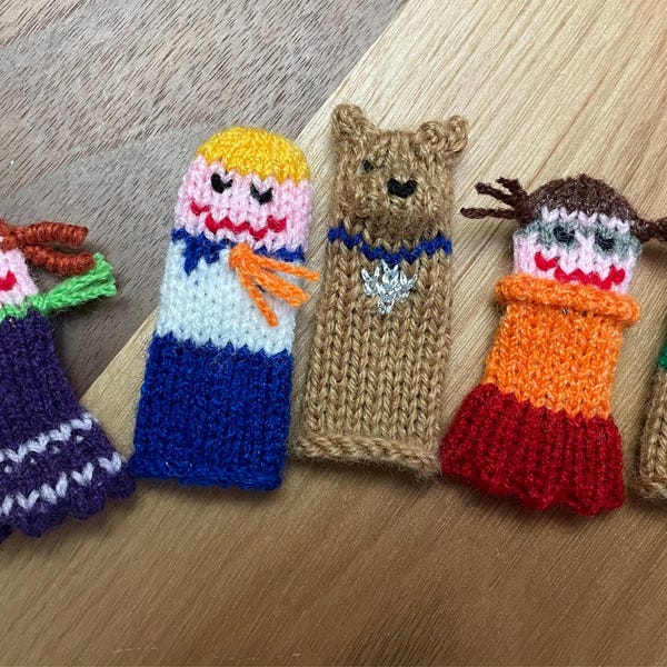 Peter Rabbit Finger Puppet Set (includes Peter Rabbit, Flopsy, Mopsy ...