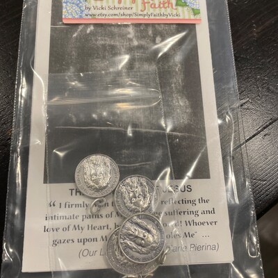 HOLY FACE of JESUS Set of 3 Laminated Bookmarks and 3 Note Cards With 3 ...