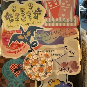 Fourth Wing Mini Sticker Bundle, Fantasy Bookish Stickers - Etsy