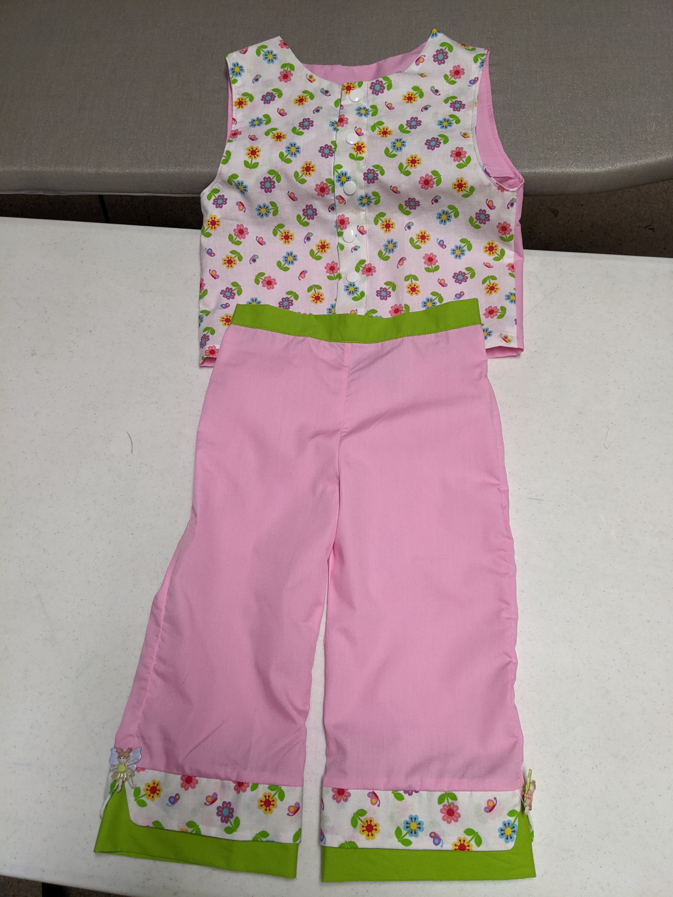 PDF Pants and Capri Pattern: Skip and Play Pants and Capris - Size 6 ...