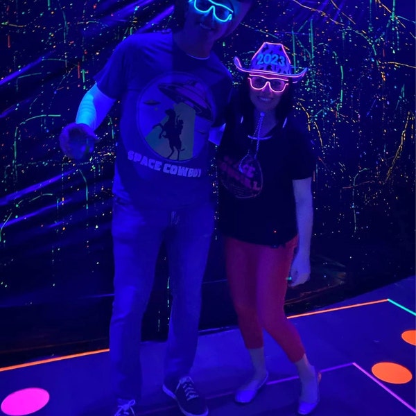 Custom Cowboy Hat W/ 2 Colors, Cowgirl Hat. Perfect Cowgirl Outfit ...