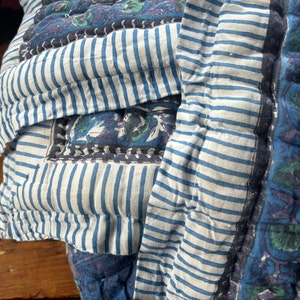 Hand Block Print Quilt Floral Dark Base, Soft Quality Quilt, Ultra Warm ...