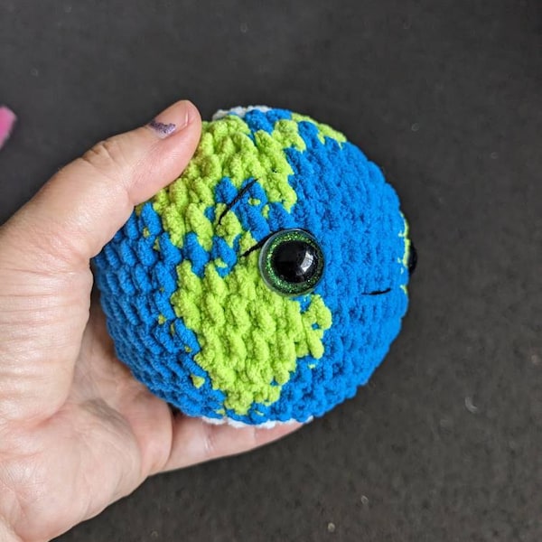 Planet Earth Crochet PATTERN ONLY Pdf Instant DOWNLOAD! Amigurumi ...