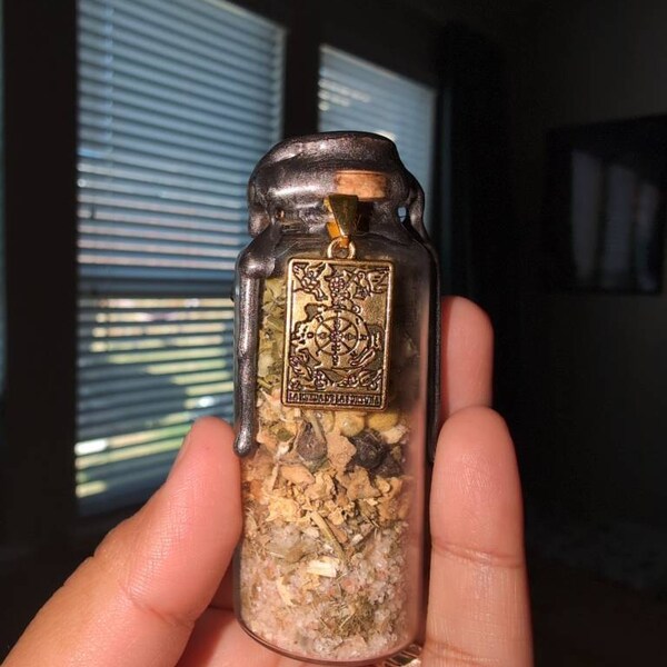 Protection Pocket Spell | Pocket Altar Protection - Etsy